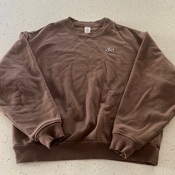 ALO Yoga | Jackets & Coats | Alo Yoga Accolade Crewneck | Poshmark